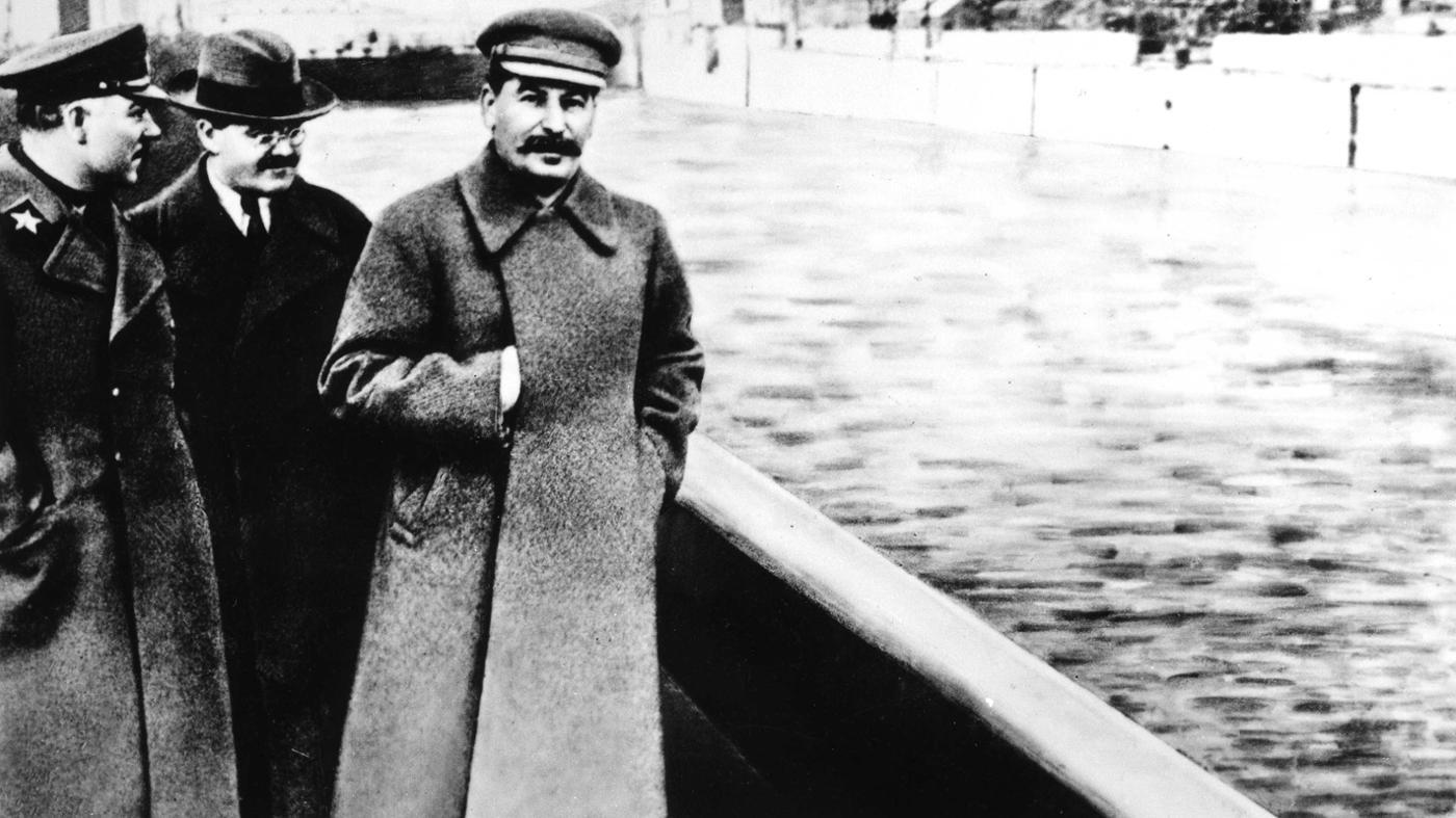 How Did Stalin Use Propaganda to Gain Power?