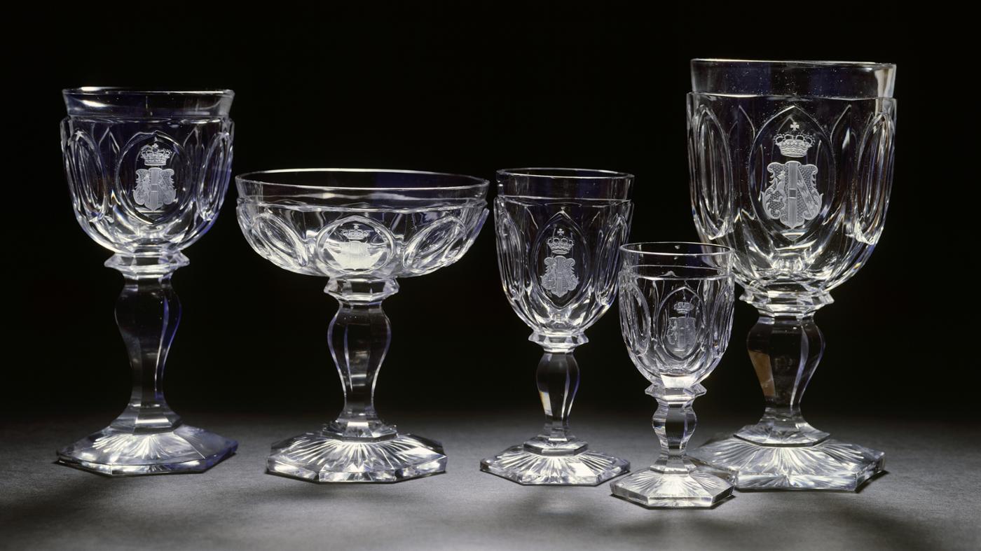 How Do You Identify a Fostoria Crystal Pattern?