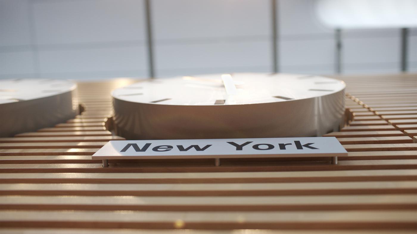 How Many Hours Separate the CST and EST Time Zones?