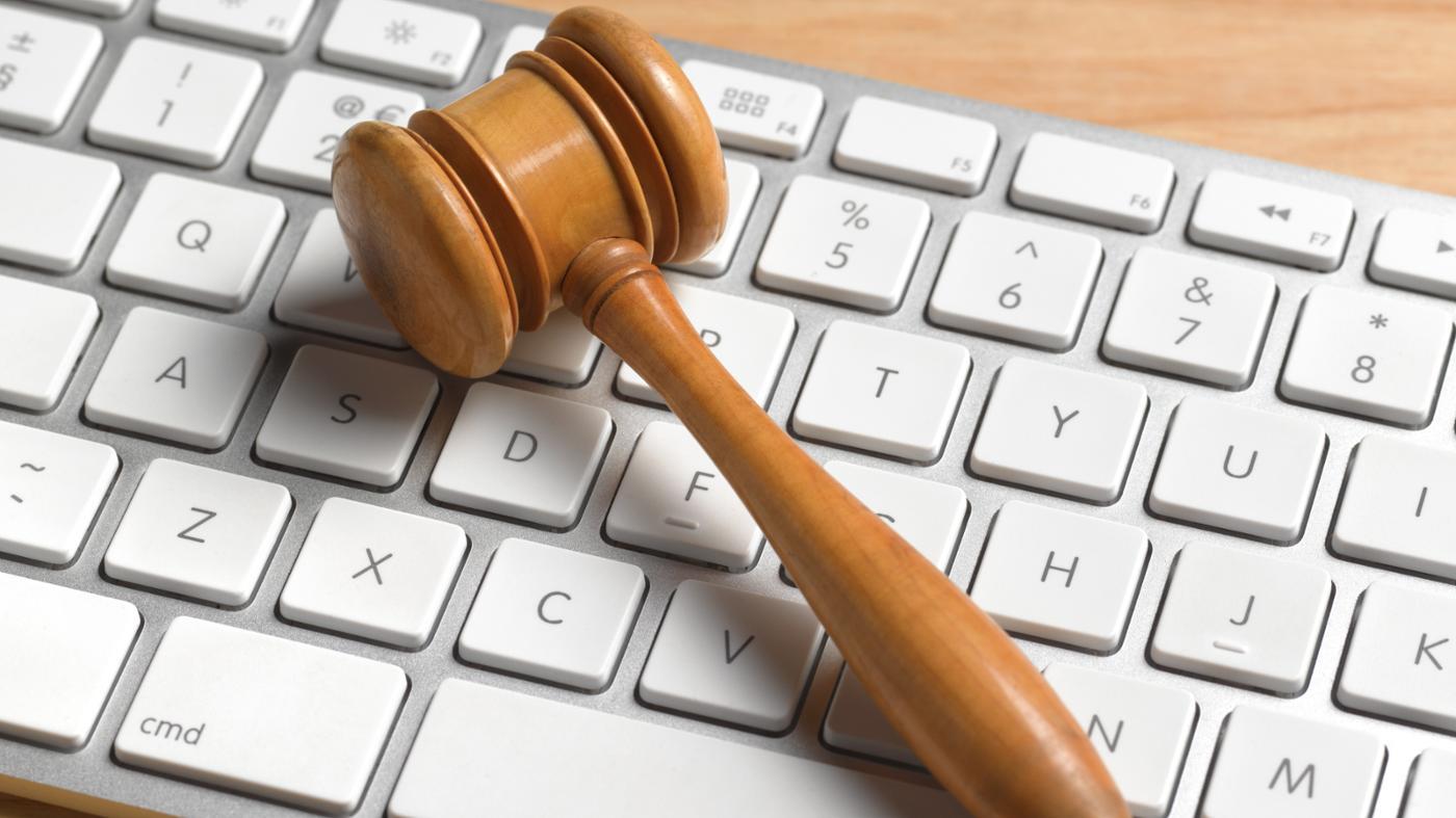 What Is the Difference Between Legal and Ethical Issues?