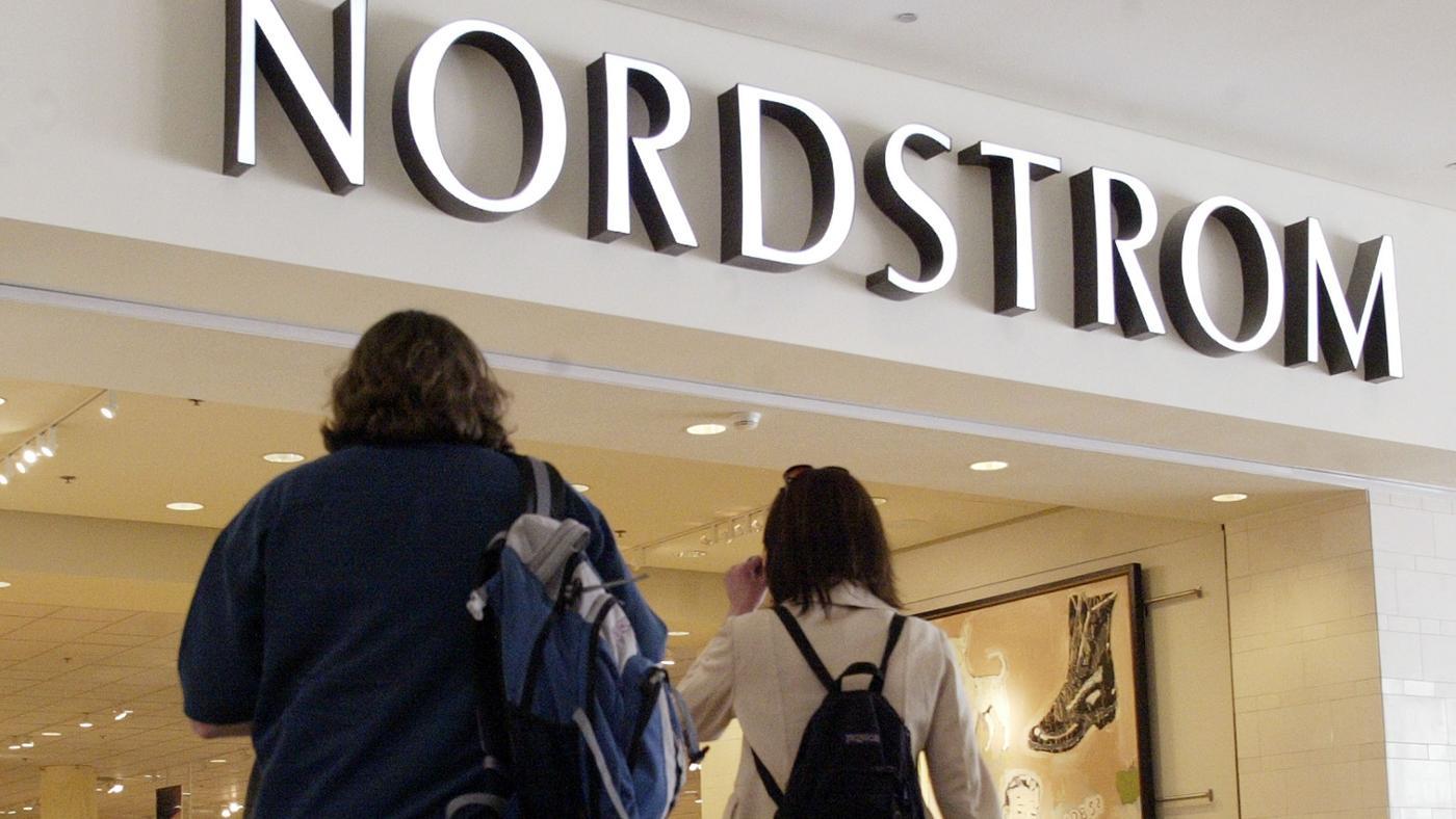 What Are the Differences Between Nordstrom and Nordstrom Rack Outlets?