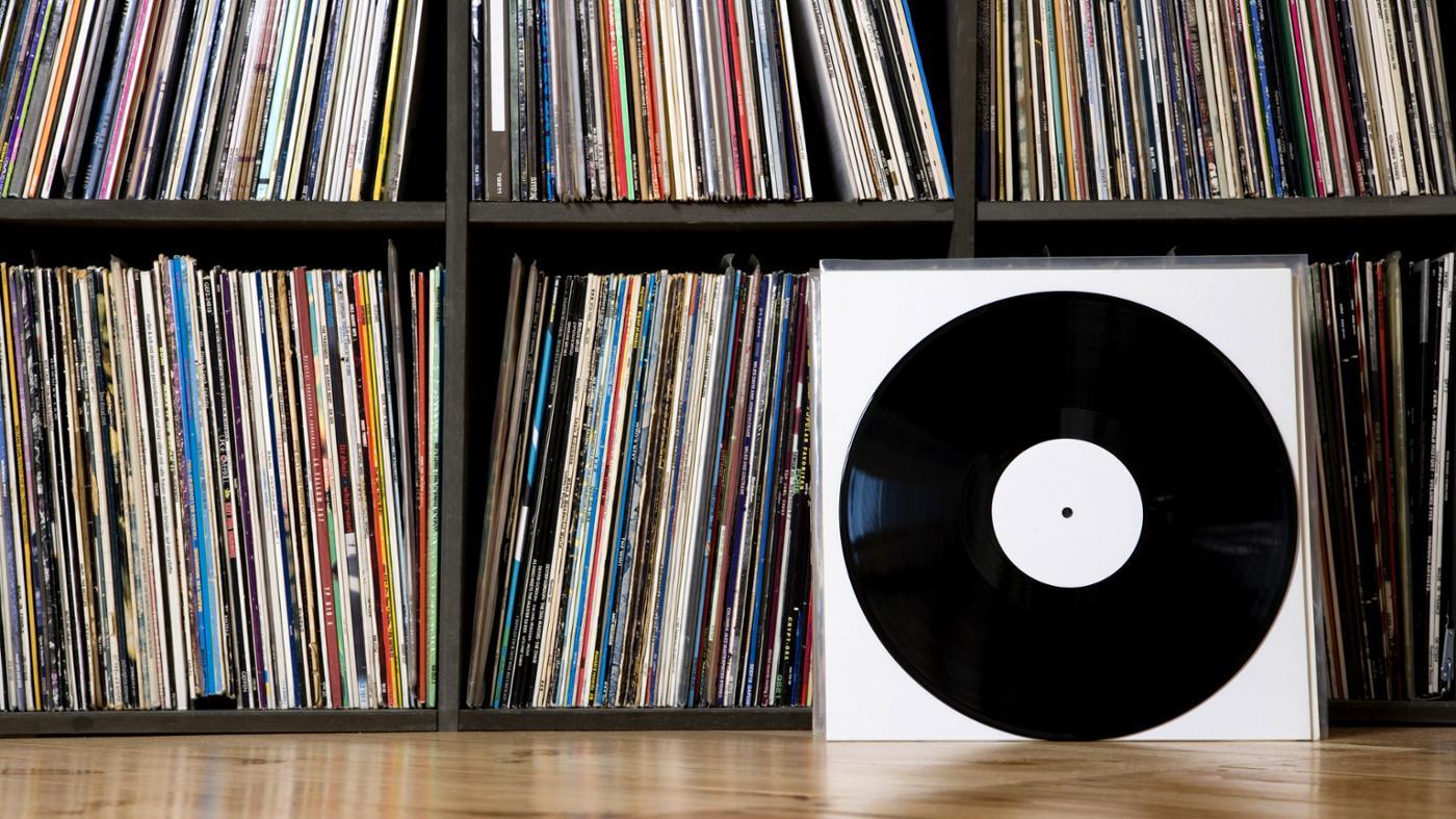 What Are the Dimensions of a Record Album Cover?