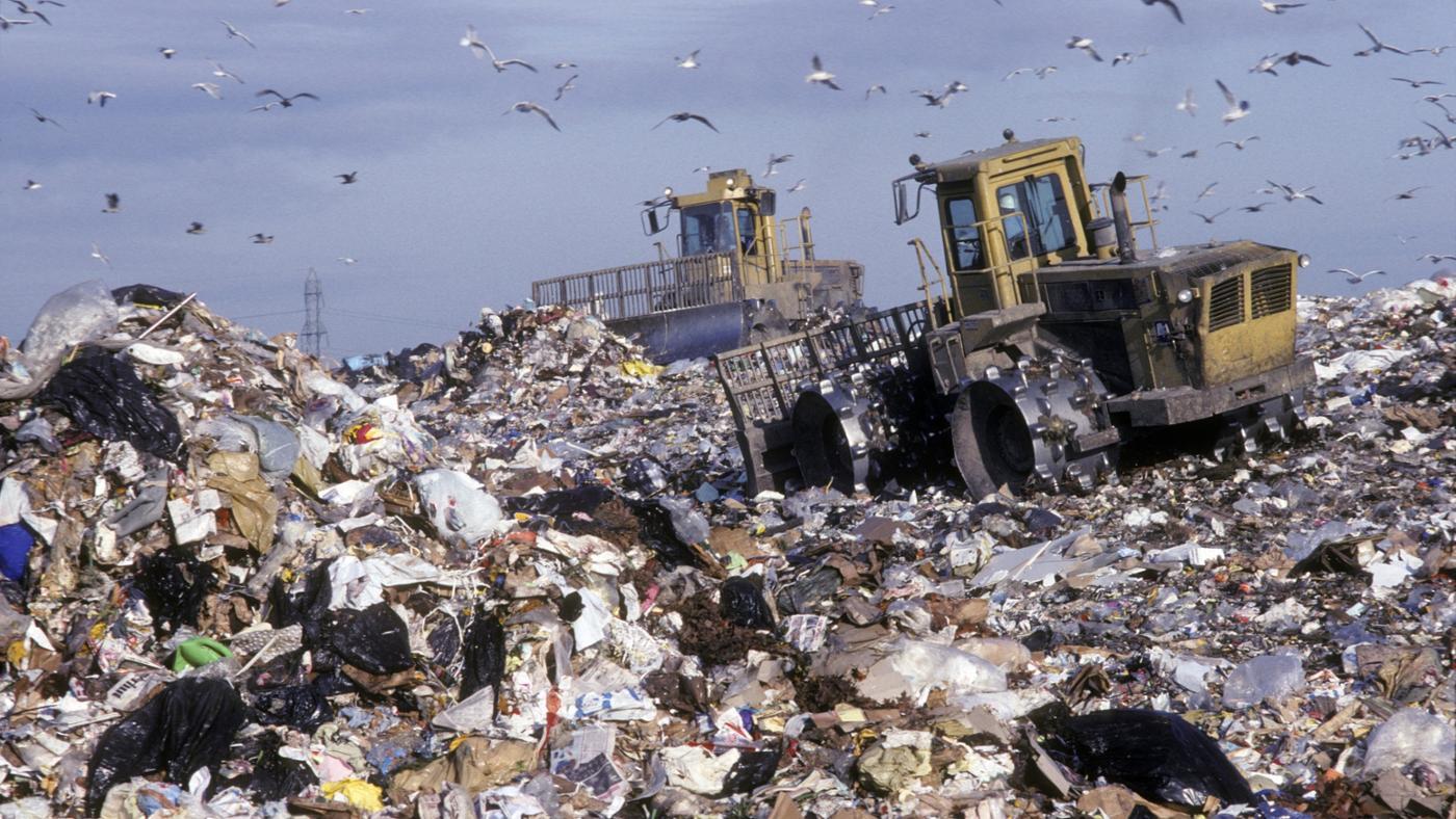 What Are Some Examples of Non-Biodegradable Products?