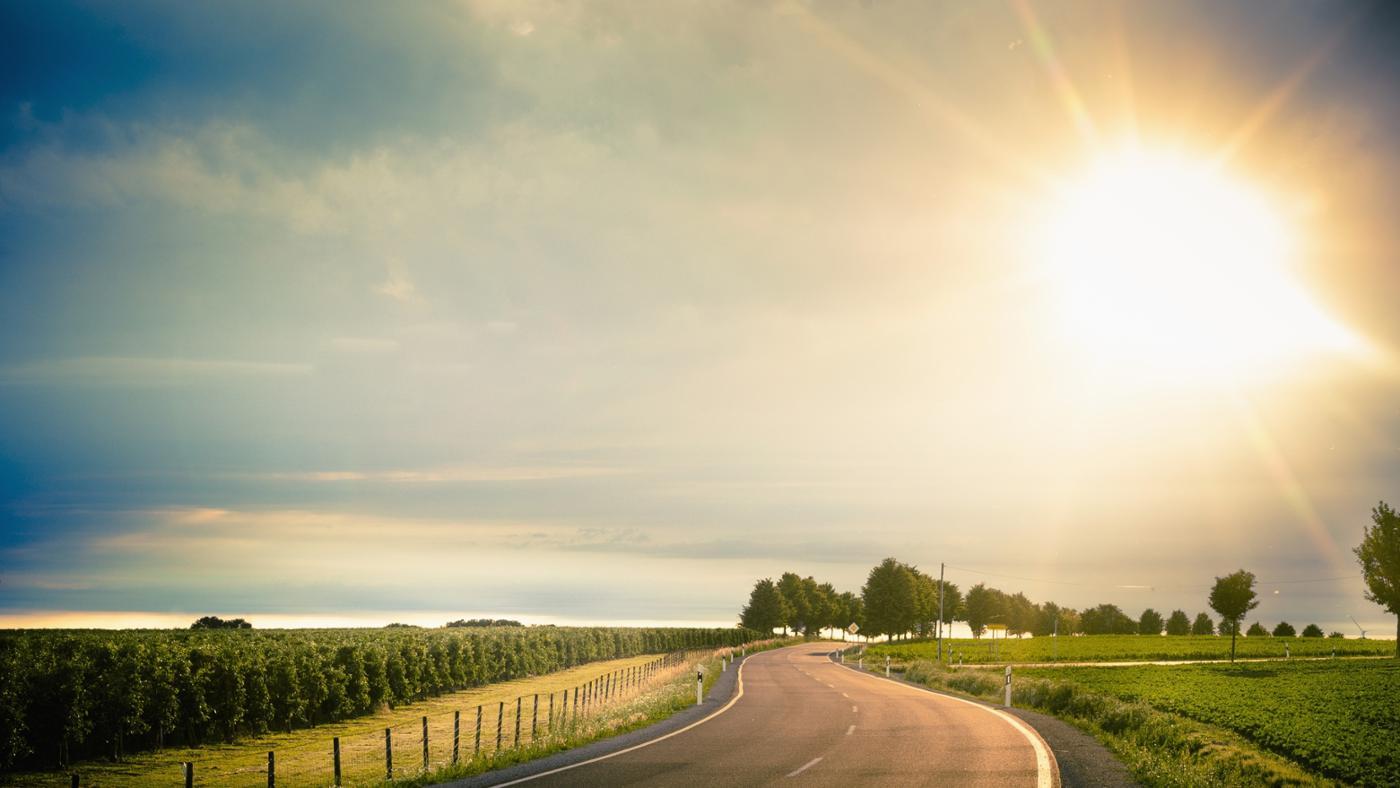 What Are Five Natural Sources of Light?