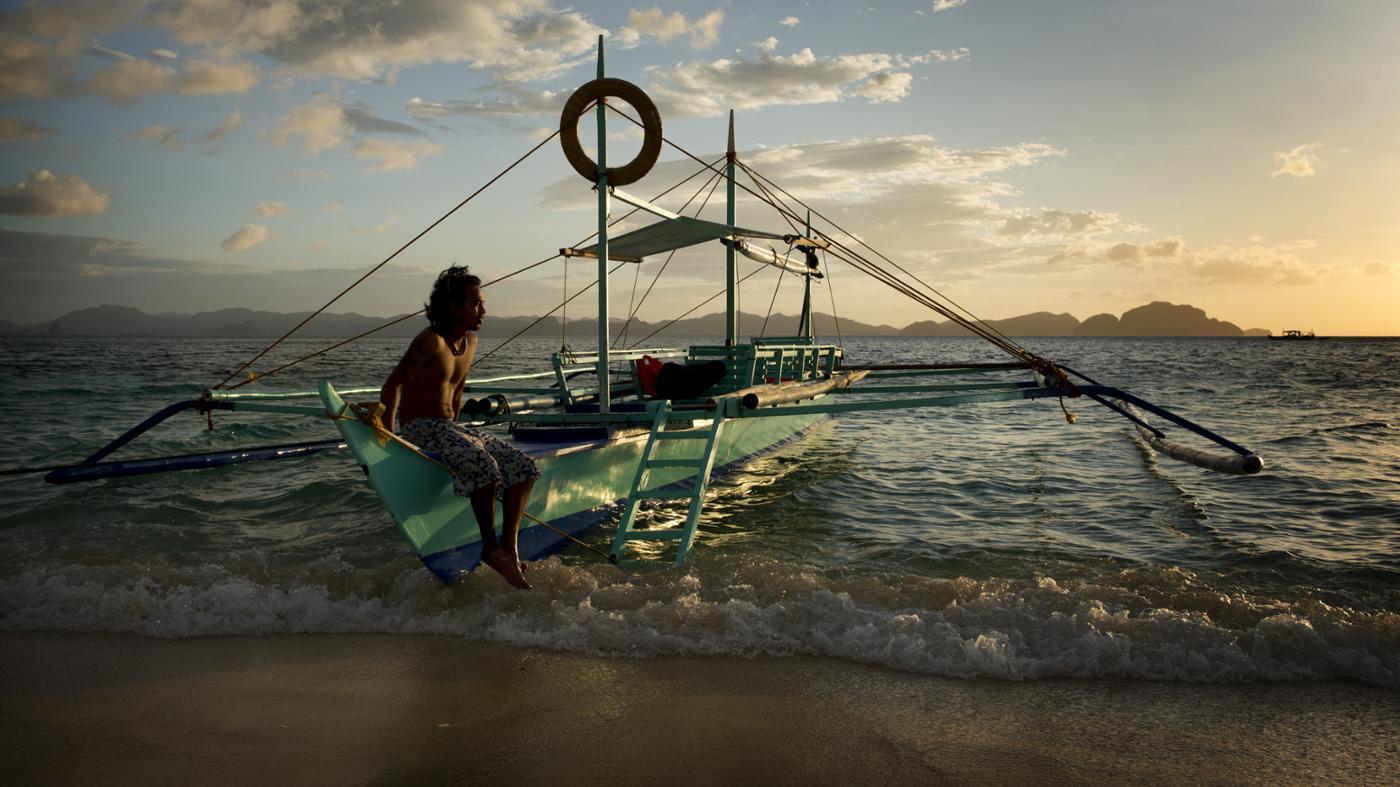 What Are the Neighboring Countries of the Philippines?