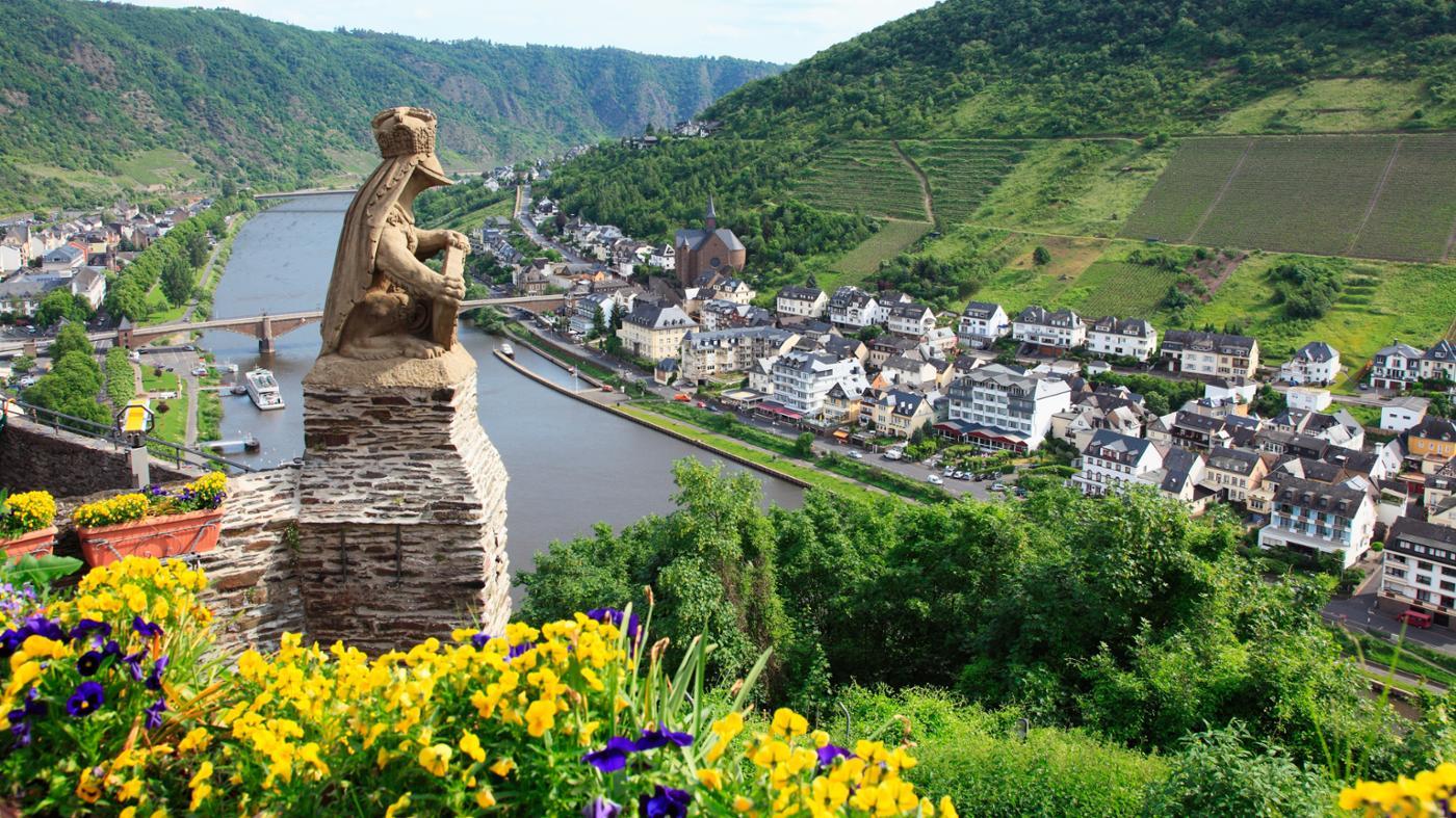 Which Countries Does the River Rhine Flow Through?