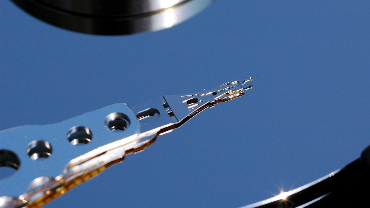 What Is the Function of a Hard Disk Drive?