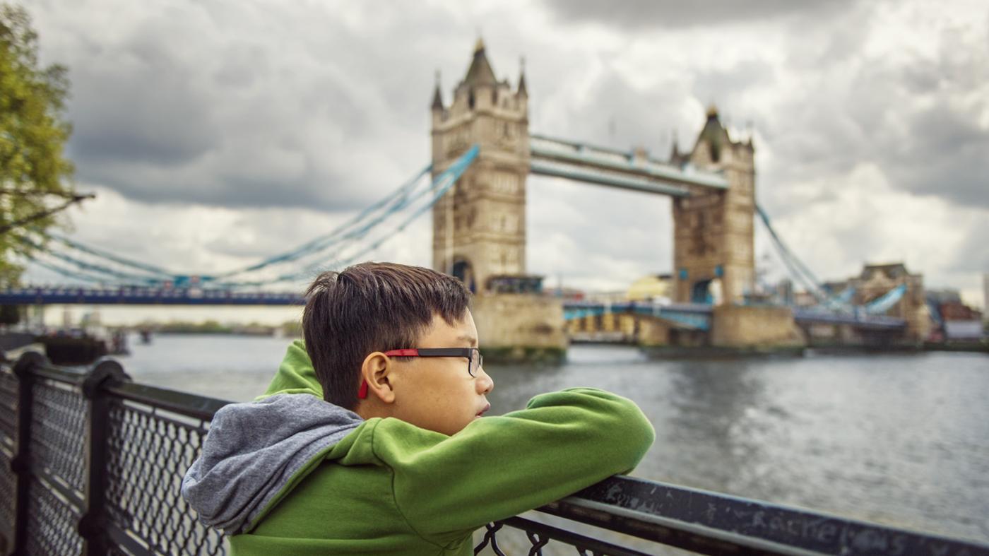 Where Does the River Thames Start and End?