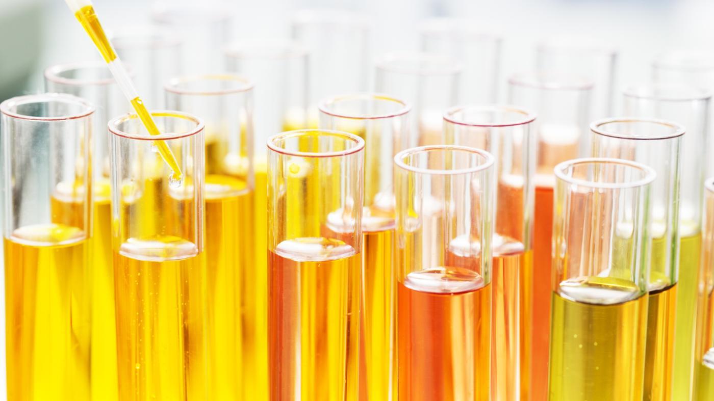 What Is the Function of a Test Tube Brush?