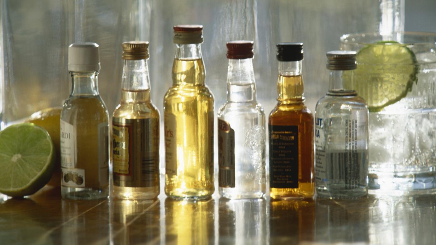 How Much Alcohol Is in a Mini Bottle?