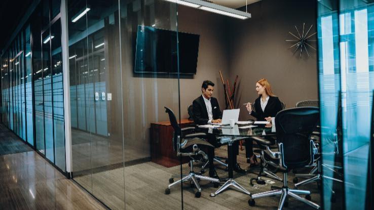 What Are the Different Departments of a Bank?