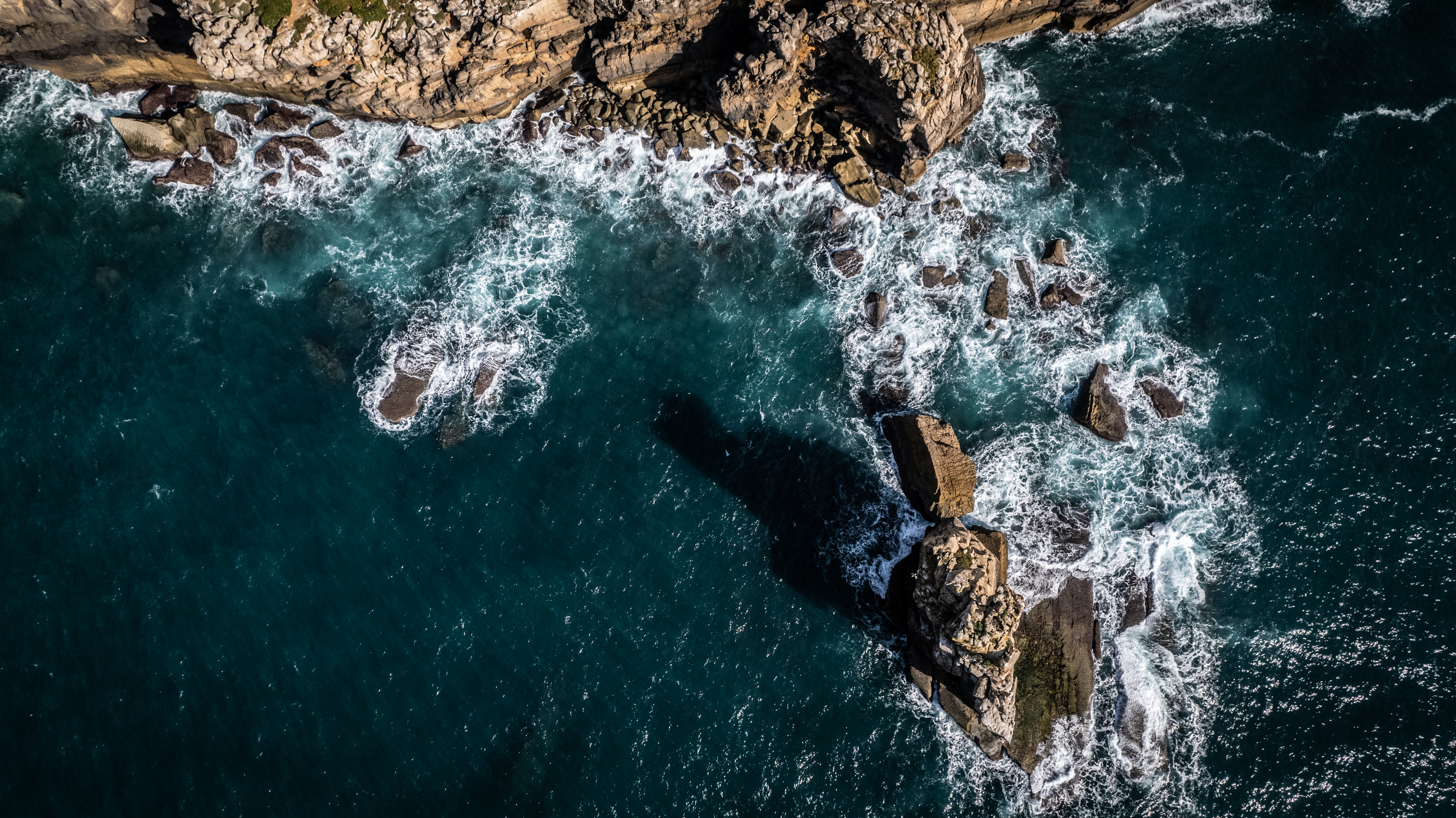 What Countries Border the Atlantic Ocean?