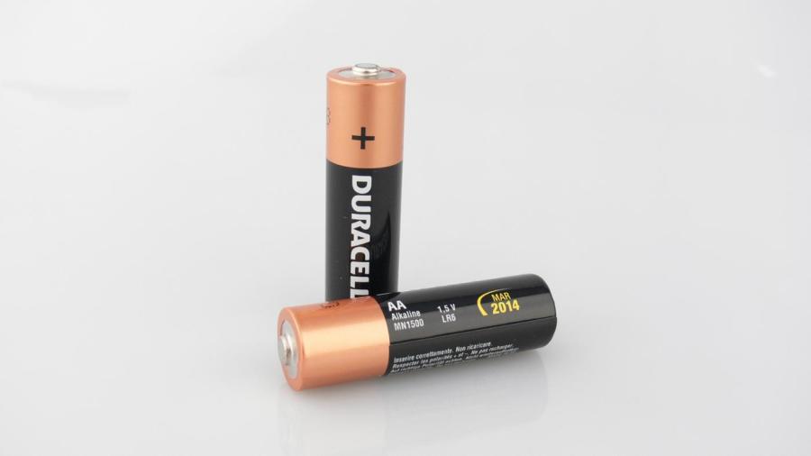 What Are Some Examples of Cylinder-Shaped Objects?