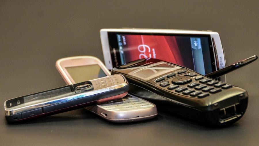 What Is the Purpose of a Mobile Phone?