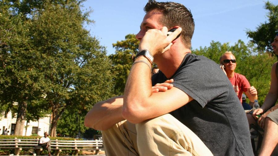 What Is a 611 Phone Number?