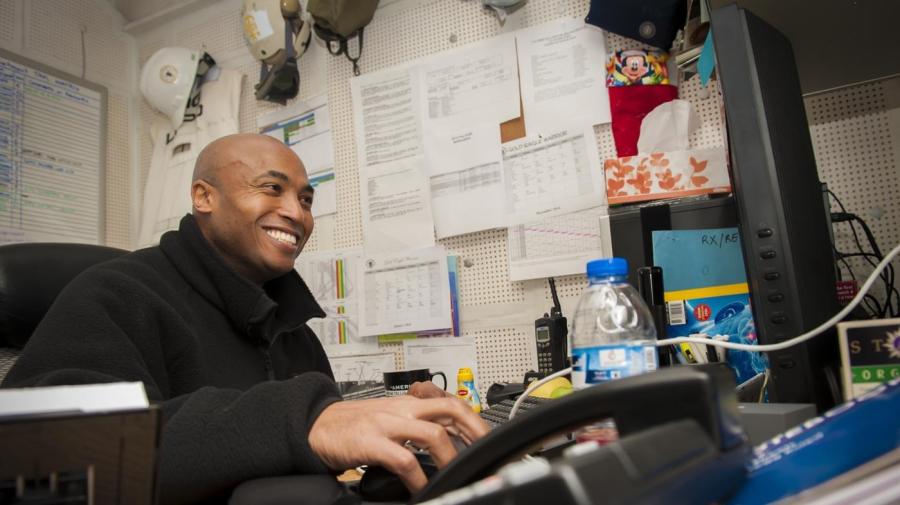 How Many People in the World Have a Computer?