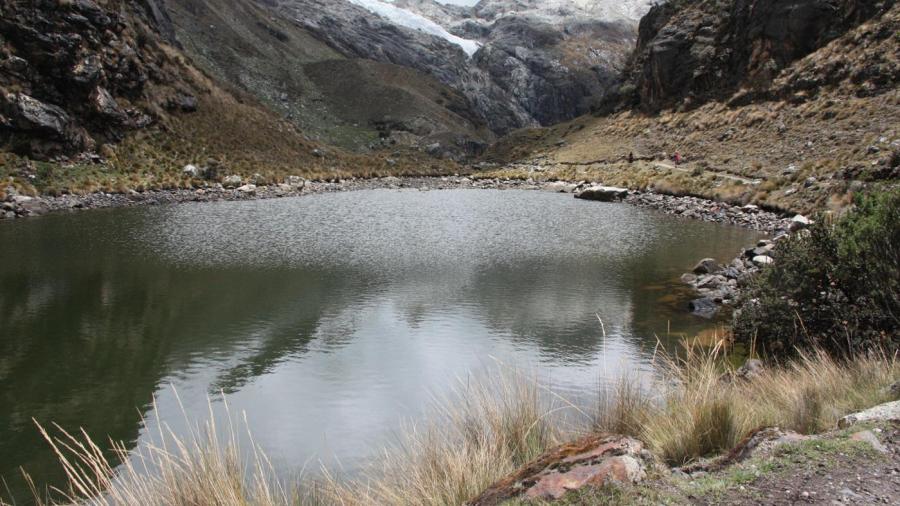 What Are Some of the Major Bodies of Water in Peru?