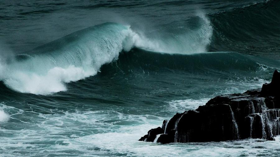 How Does Distance From the Sea Affect Temperature?