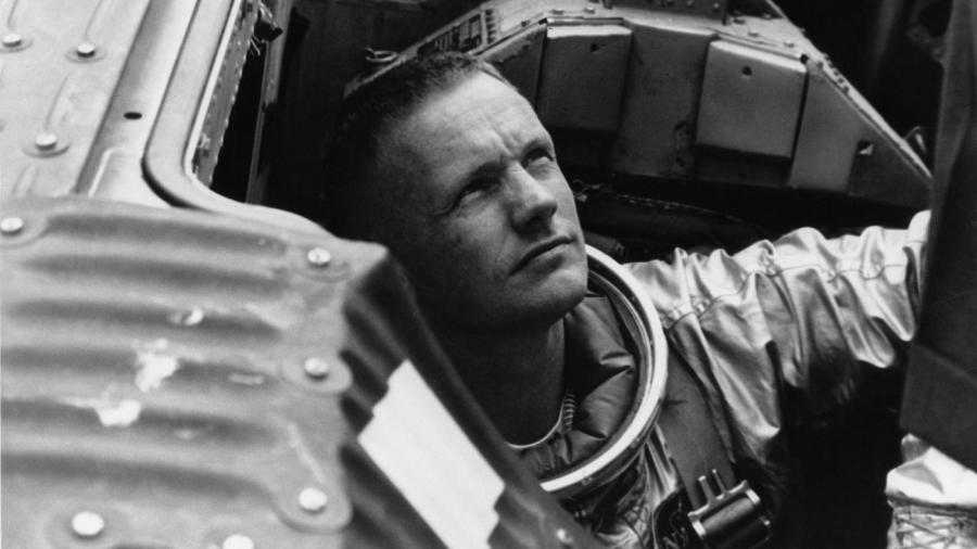 Who Are Some Examples of American Heroes?