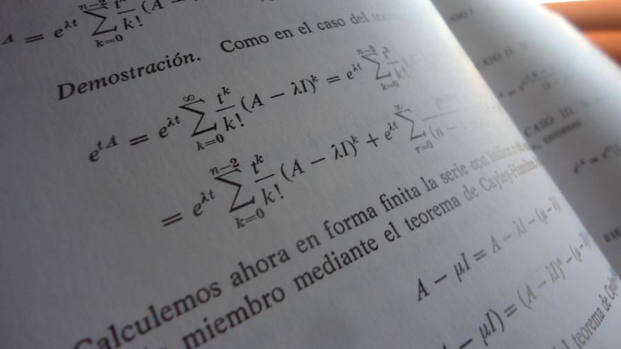 What Is the Definition of Extremes in Math?